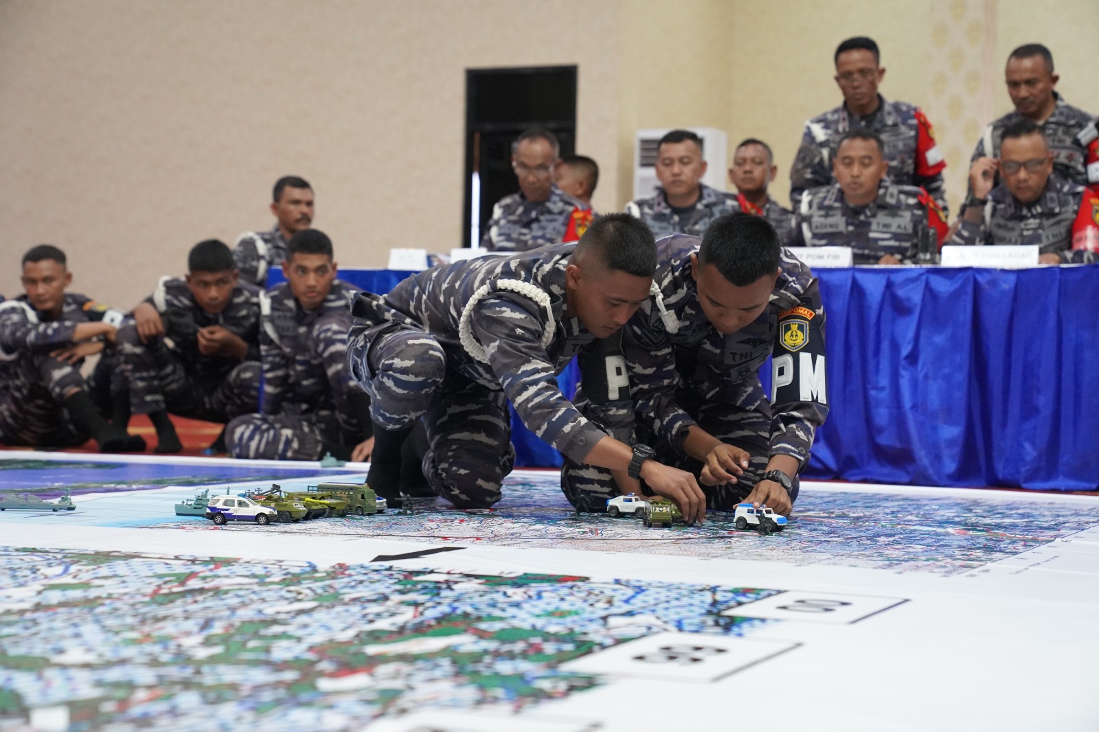 TACTICAL FLOOR GAME JELANG MANUVER LAPANGAN LATIHAN PELIBATAN POMAL ...